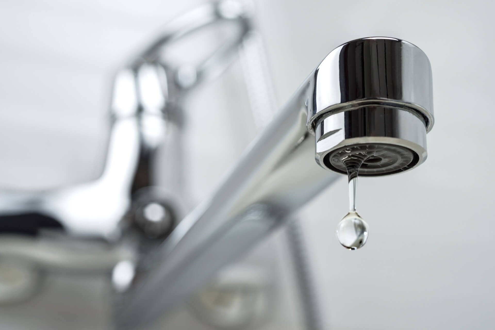 How to Fix a Dripping Faucet